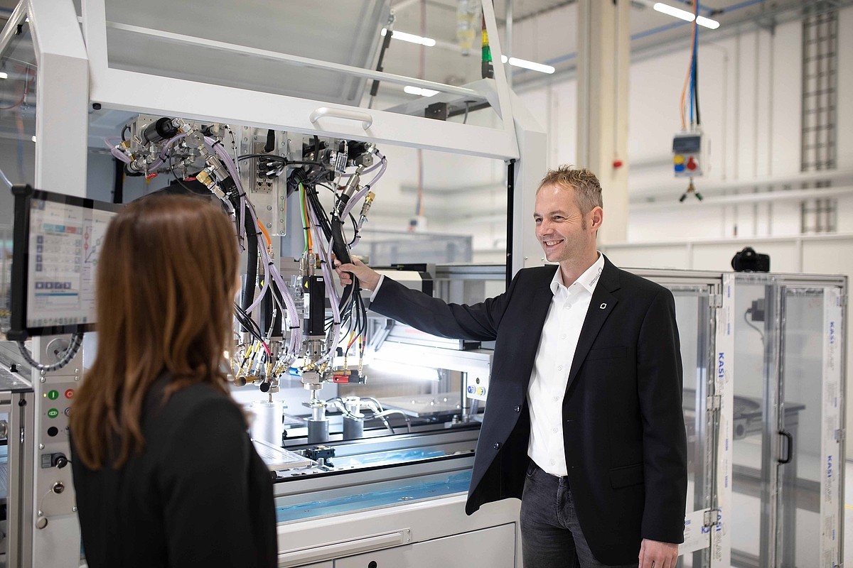 bdtronic uses decentralised drive solutions by AMKmotion to fit in its ...